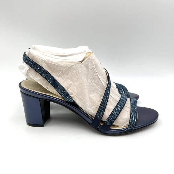 Naturalizer | Shoes | 85w 85 Wide Naturalizer Womens Vanessa 2 Navy ...